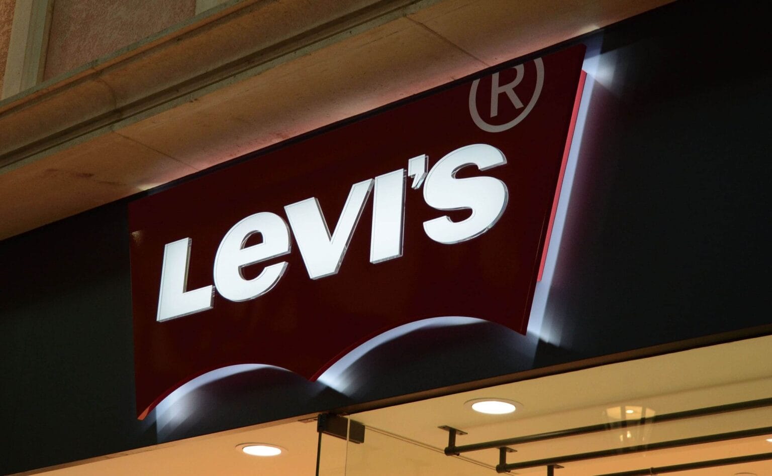 Illuminated Box Signs - IDM Signs & Graphics