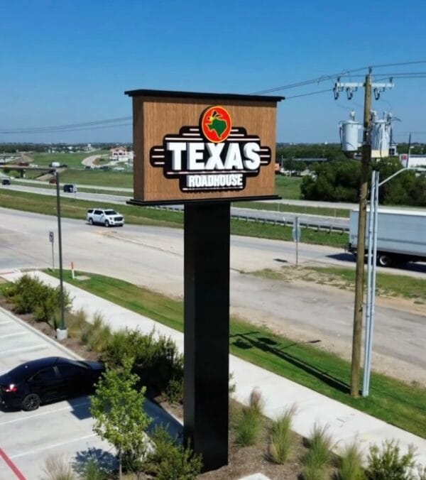 Why Texas Roadhouse Is Moving Away from Traditional Neon Signs - IDM ...